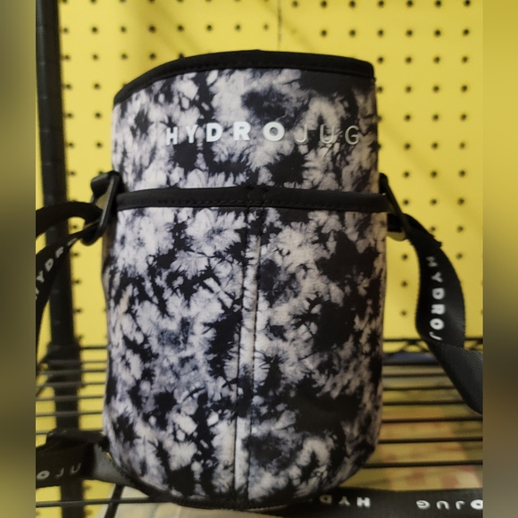 HydroJug | Kitchen | Hydrojug Pro Sleeve | Poshmark